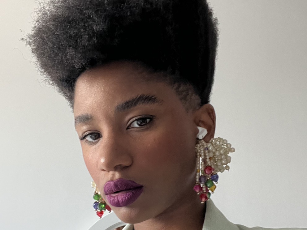 Em Voo com Damara Inglês - Centro de Arte Moderna