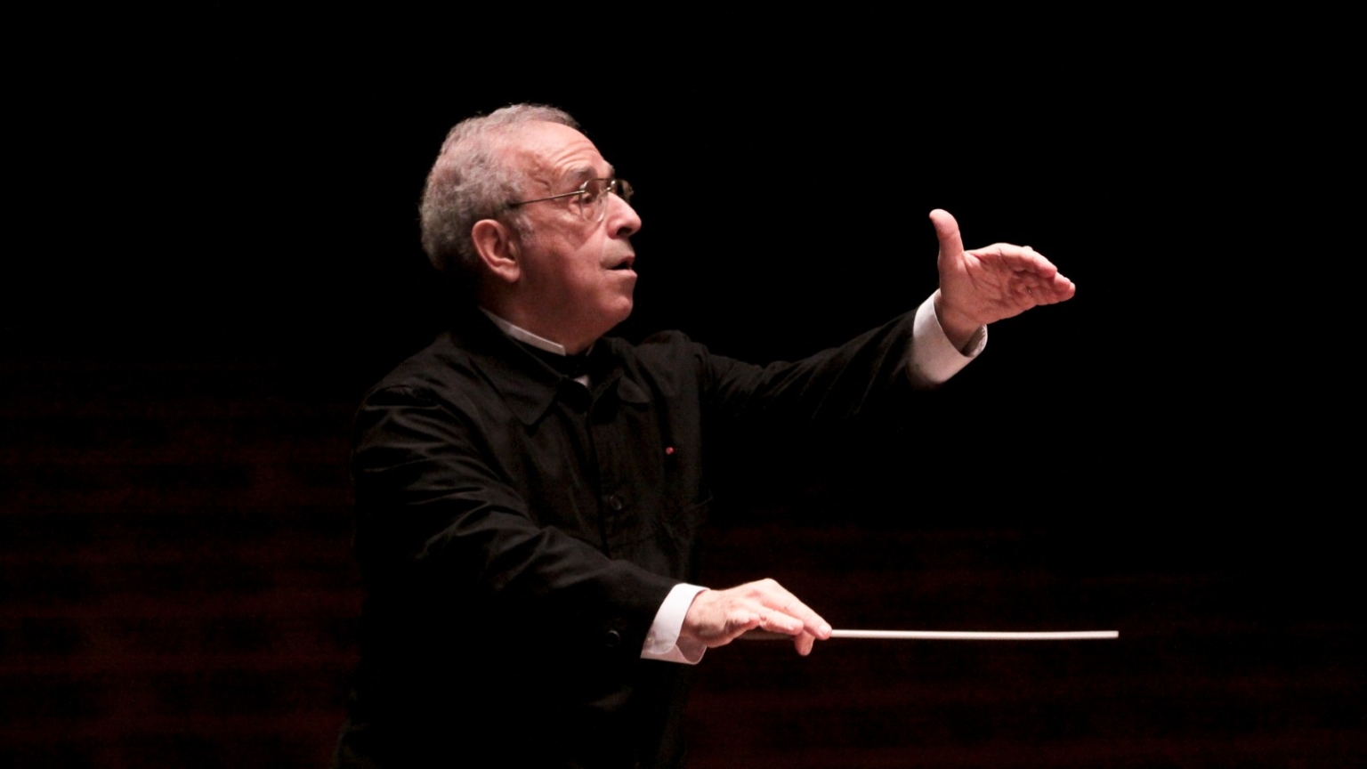 Masterclass para maestros com Lawrence Foster e a Orquestra Gulbenkian ...